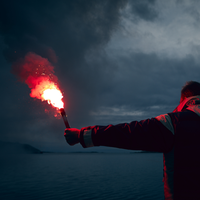 IKAROS Coastal Flare Pack – Collection Only | Suffolk Marine Safety